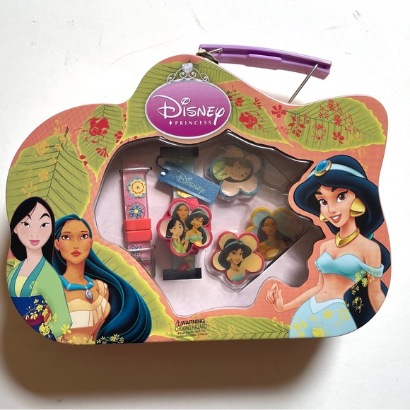 Disney | Toys | Collectible Nwt Disney Princesses Craft Set Metal Tin ...